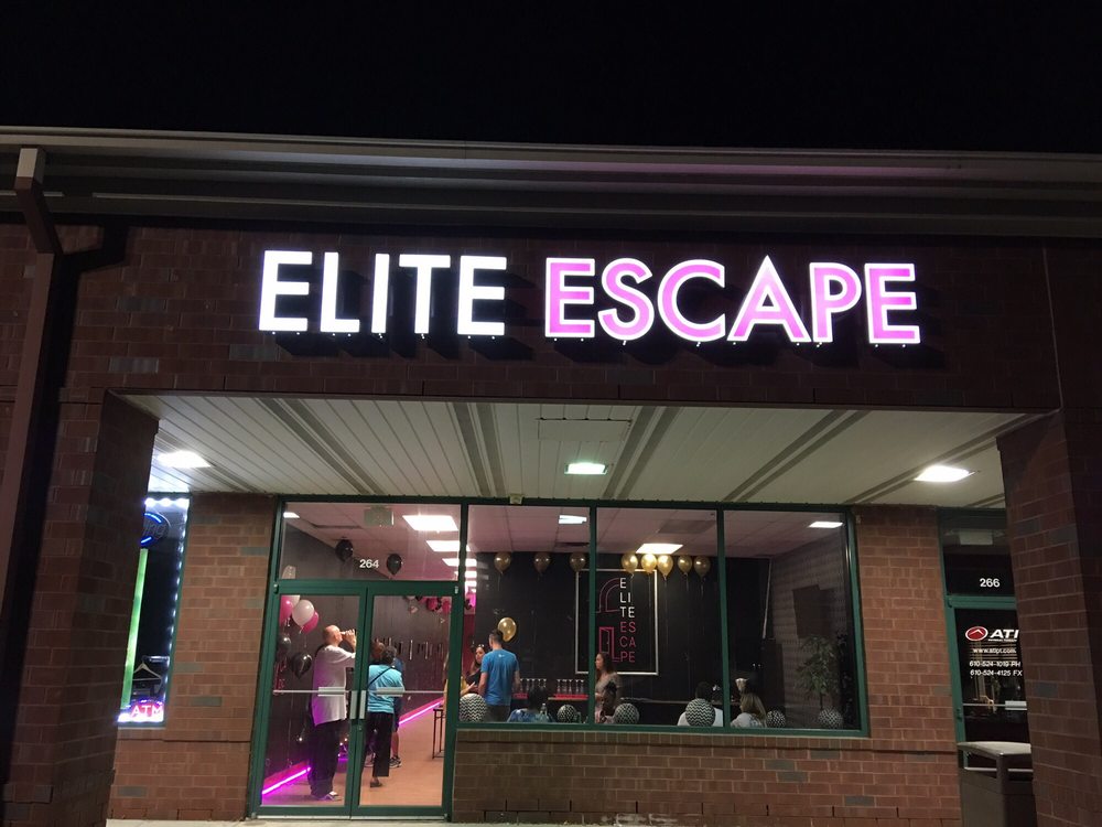 Review: Elite Escape - Andy's Room
